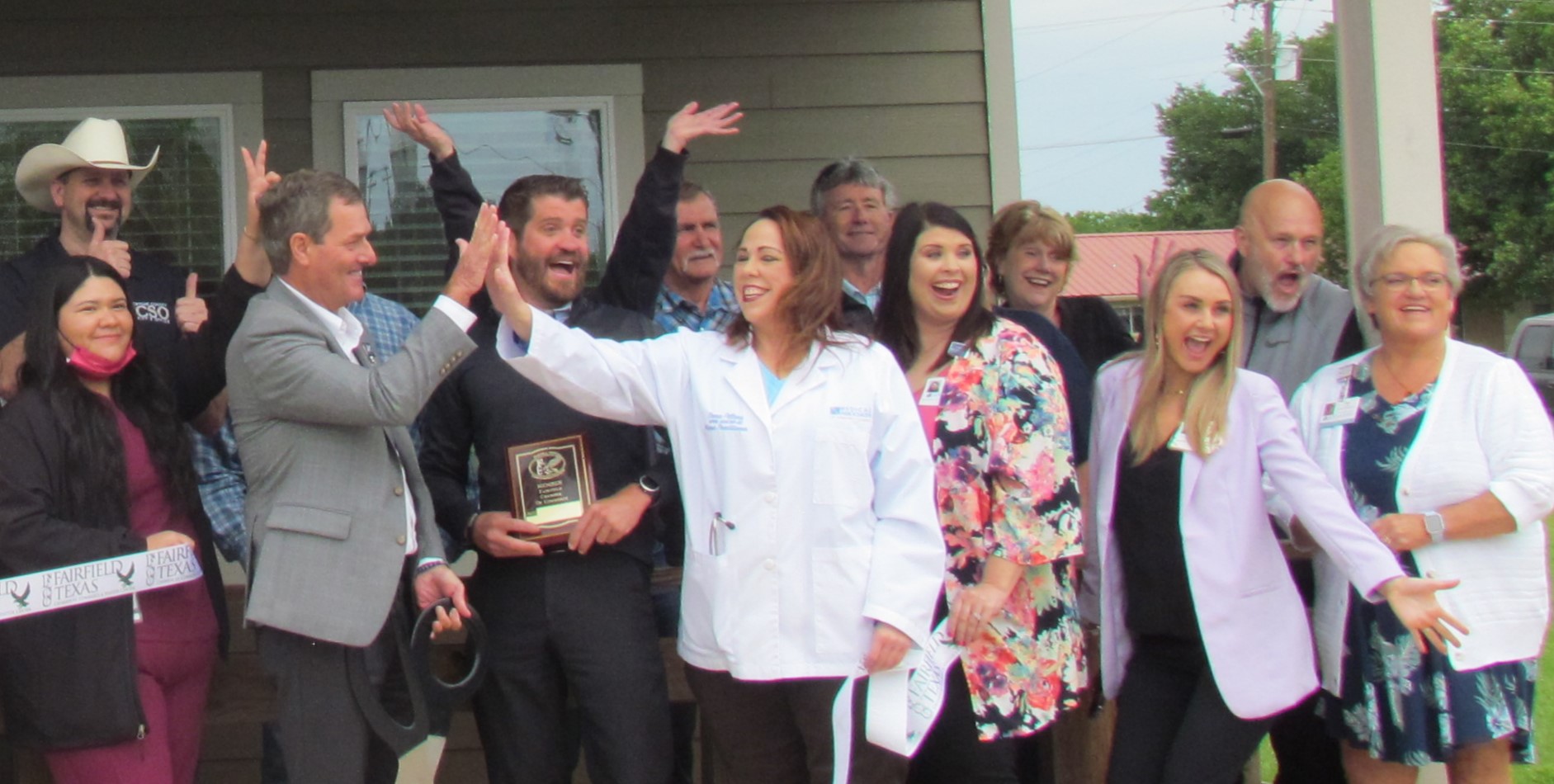 PHOTOS: New Medical Clinic Opens In Streetman - The NavCo Chronicle
