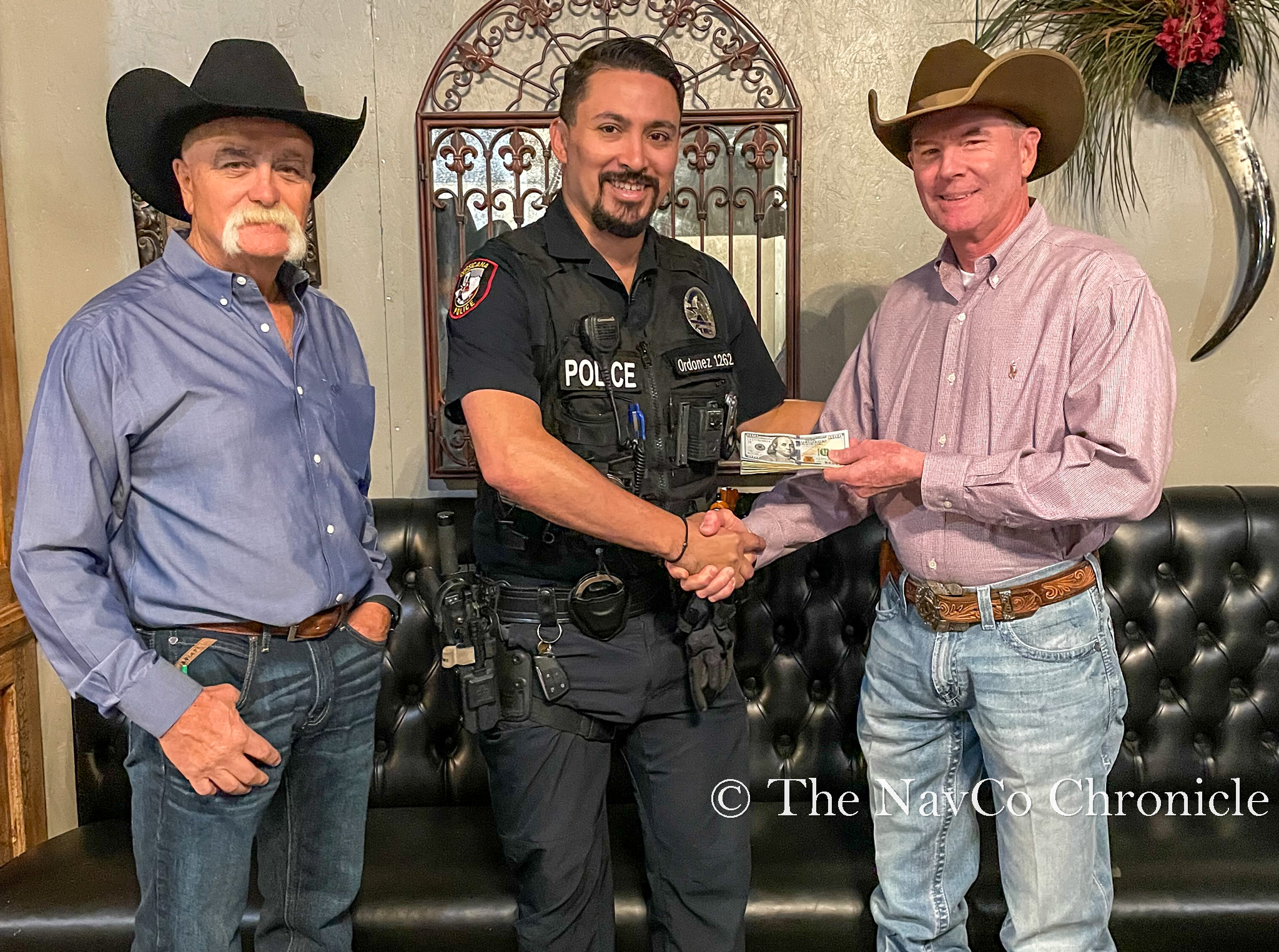 100 Club Raise $600 for injured CPD Officer - The NavCo Chronicle